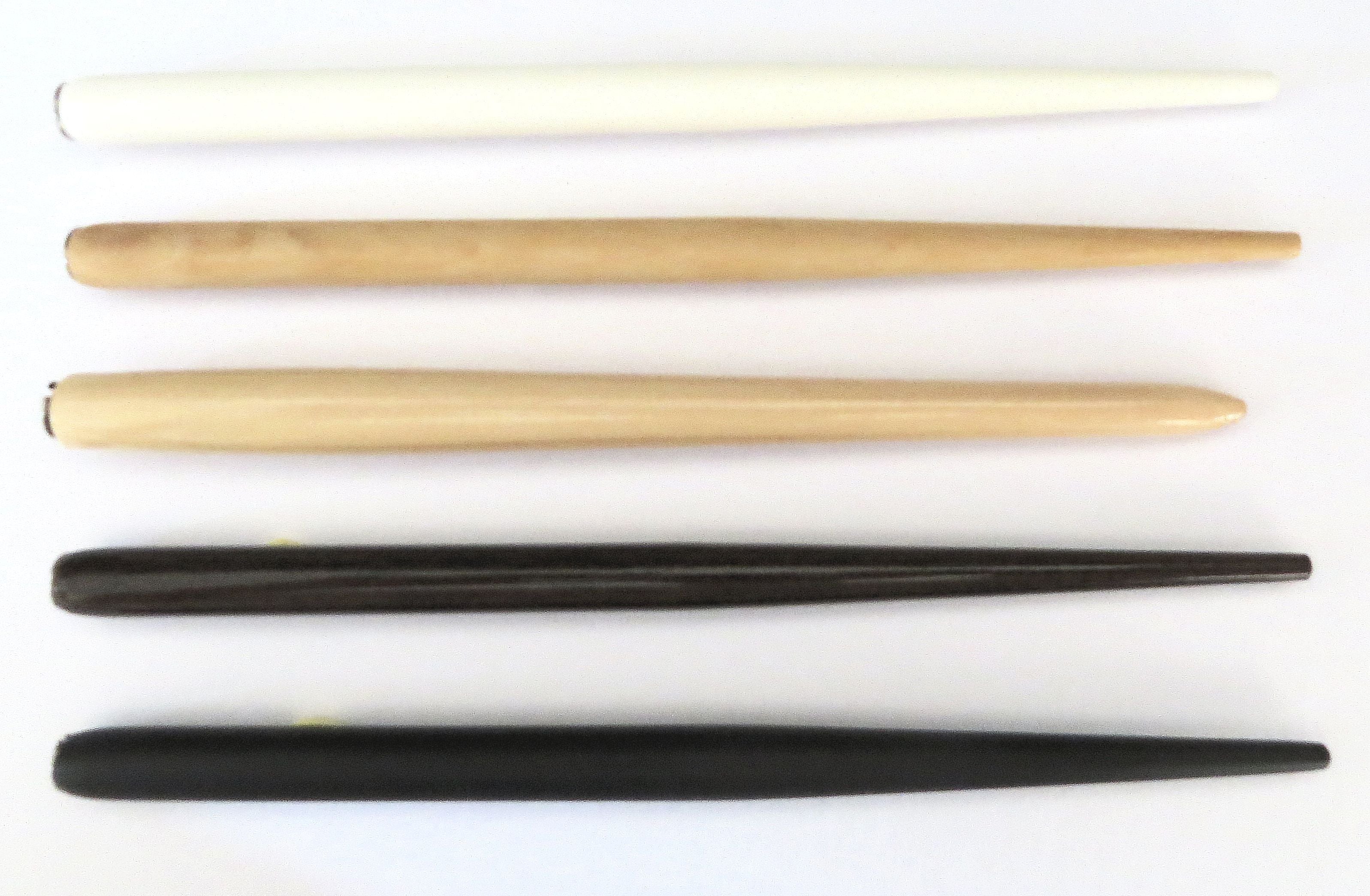 Porte-plume classique en bois – Modèle traditionnel | Hiéroglyphes.fr ...