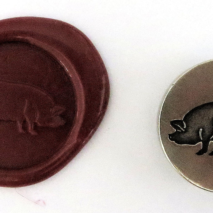 Ref: 0009930-34: "Pig" Seal – Hieroglyphes